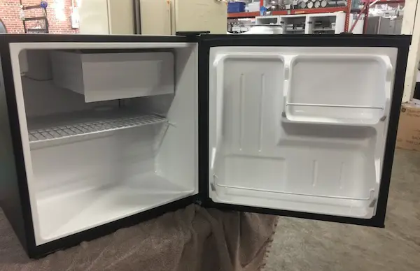 Black and Decker Mini Fridge Settings for Coldness - Settings Lab